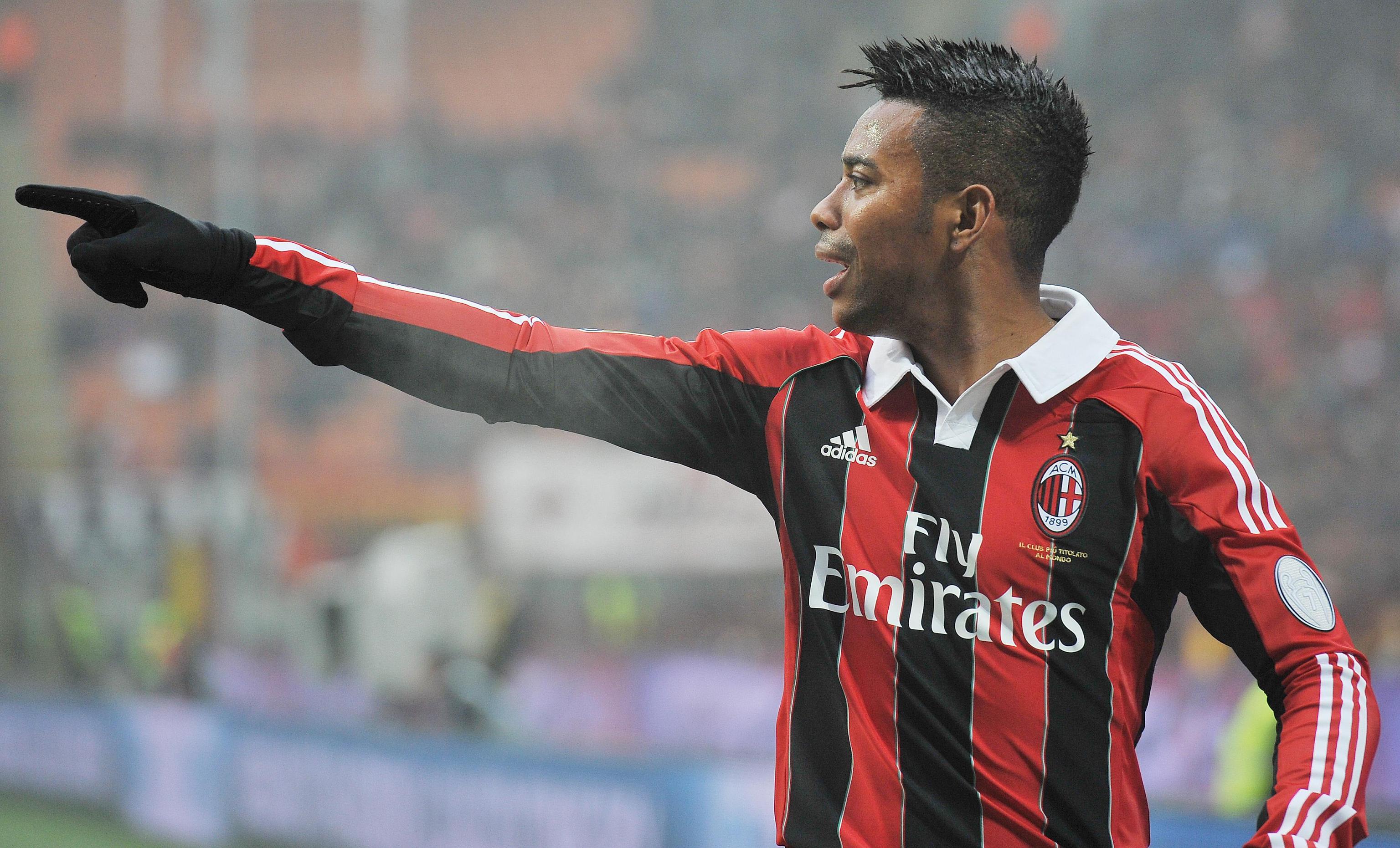 Robinho resta al Milan: "Chiusa la trattativa per tornare nel Santos ...