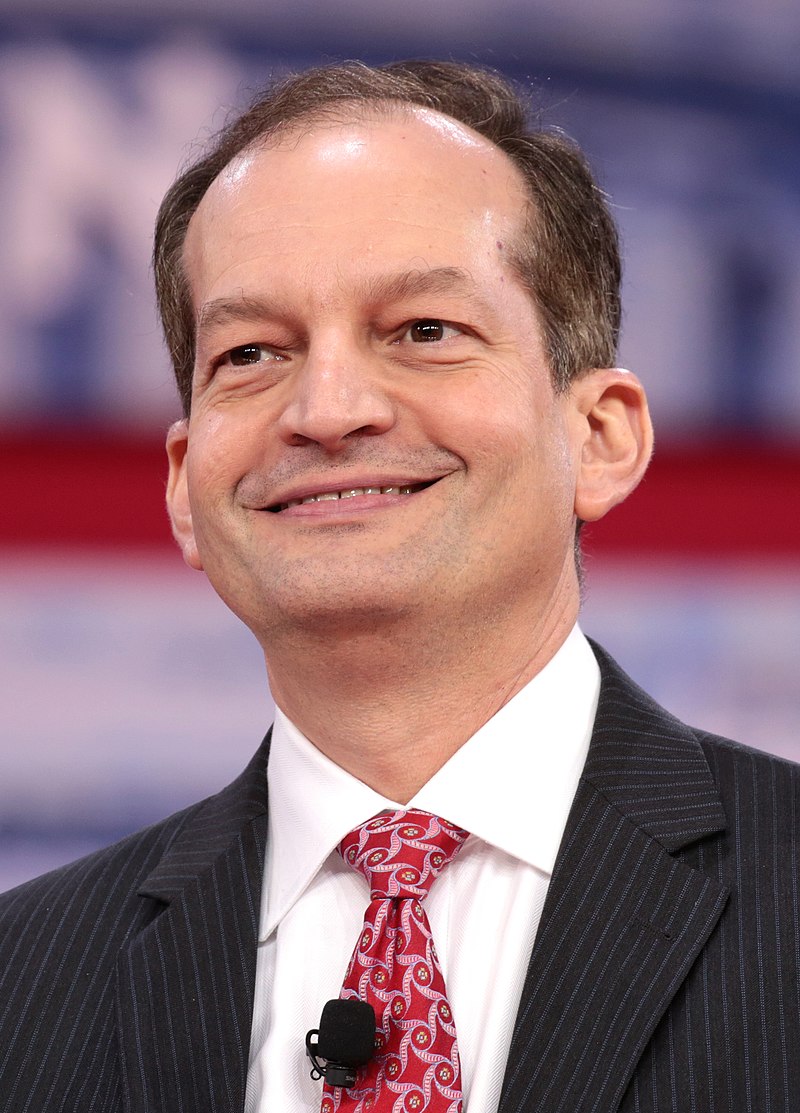 Usa, si è dimesso Alex Acosta, segretario al Lavoro - IlGiornale.it