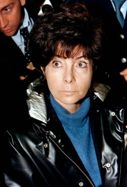 La Reggiani: "Rinuncio al vitalizio solo in cambio di veliero e chalet ...