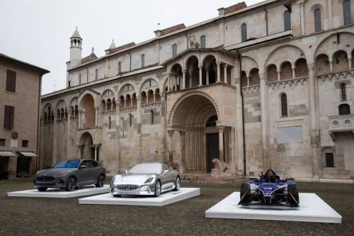FOTO: Maserati dice addio al celebre V8: guarda le foto - il Giornale