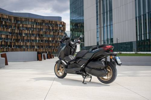 FOTO: Yamaha XMAX 300 Tech Max: guarda la gallery - il Giornale
