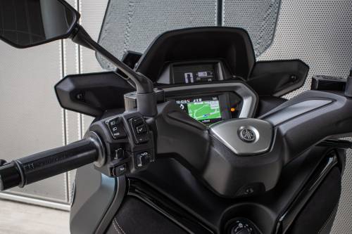 FOTO: Yamaha XMAX 300 Tech Max: guarda la gallery - il Giornale