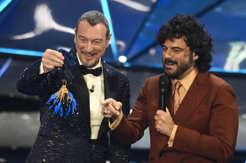 FOTO: Sanremo 2024: ecco il look della seconda serata del Festival di ...