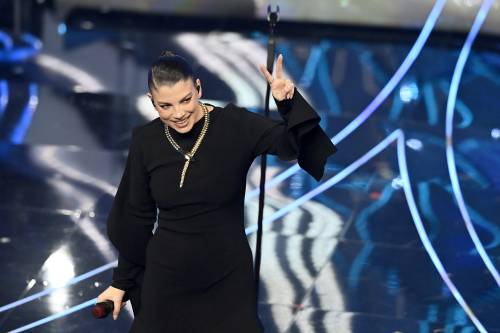 FOTO: Sanremo 2024: ecco il look della seconda serata del Festival di ...