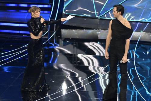 FOTO: Sanremo 2024: ecco il look della seconda serata del Festival di ...