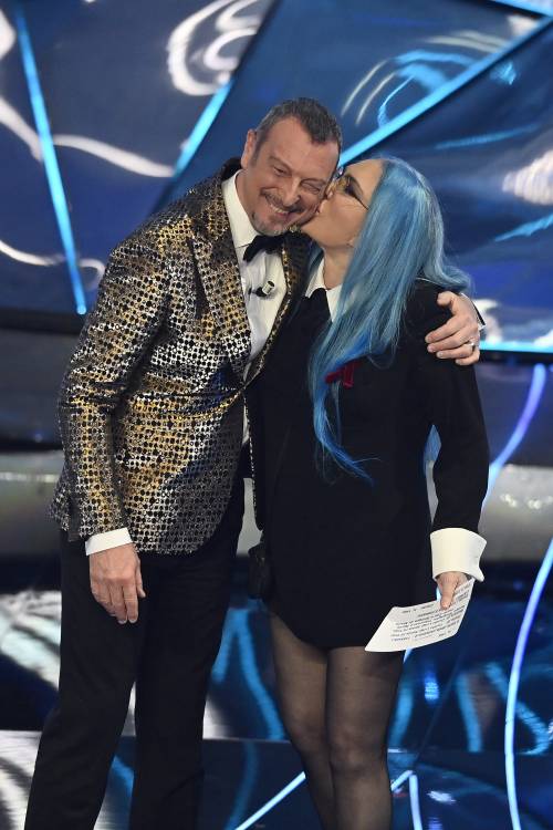 FOTO: Sanremo 2024: ecco il look della terza serata del Festival di ...