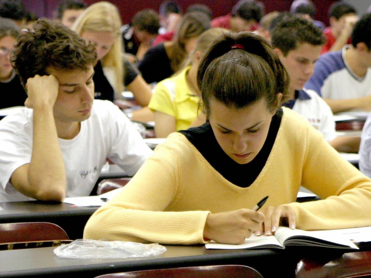 «Ci dà uno strappo?» E poi lo rapinano - il Giornale