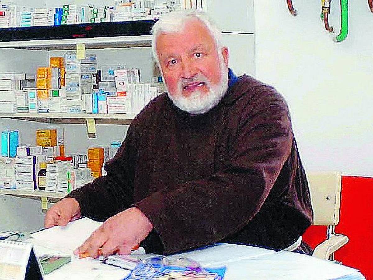 Padre Fedele, agli atti anche un film porno - il Giornale