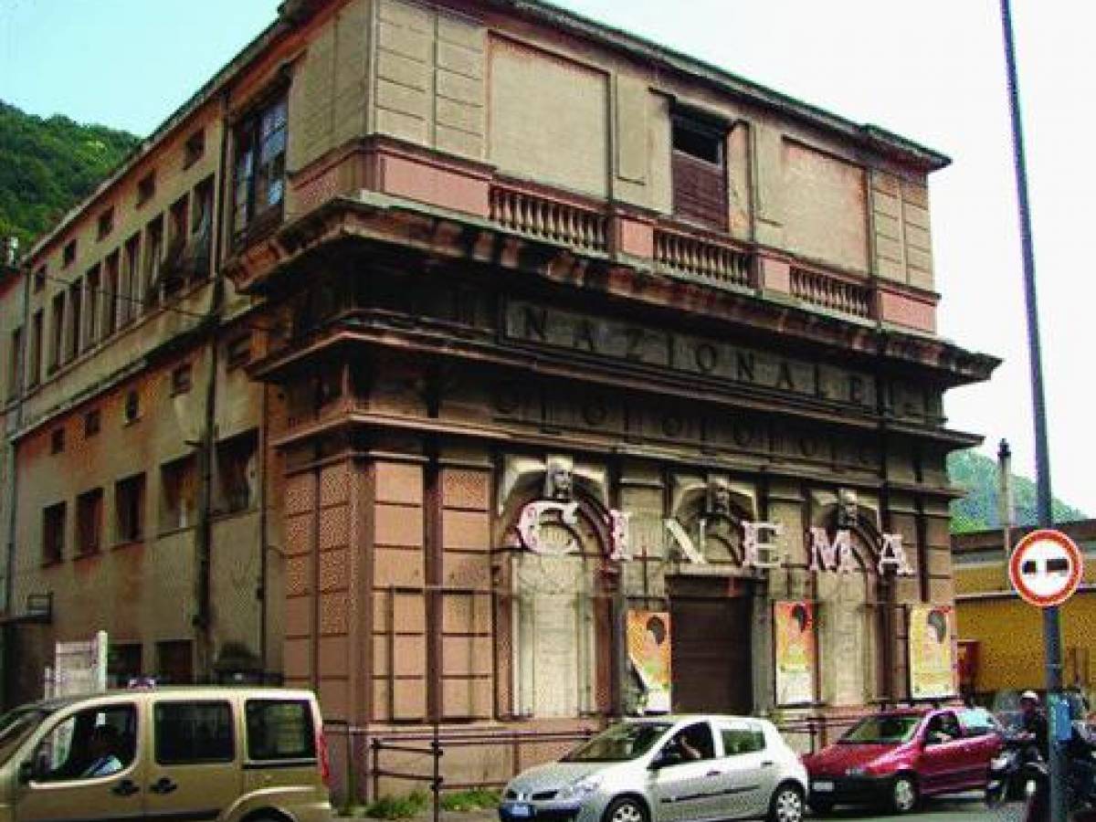 Su il sipario, il cinema di Molassana è occupato - il Giornale