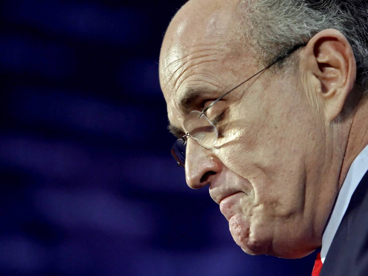 Primarie Usa, Giuliani ed Edwards si ritirano - il Giornale