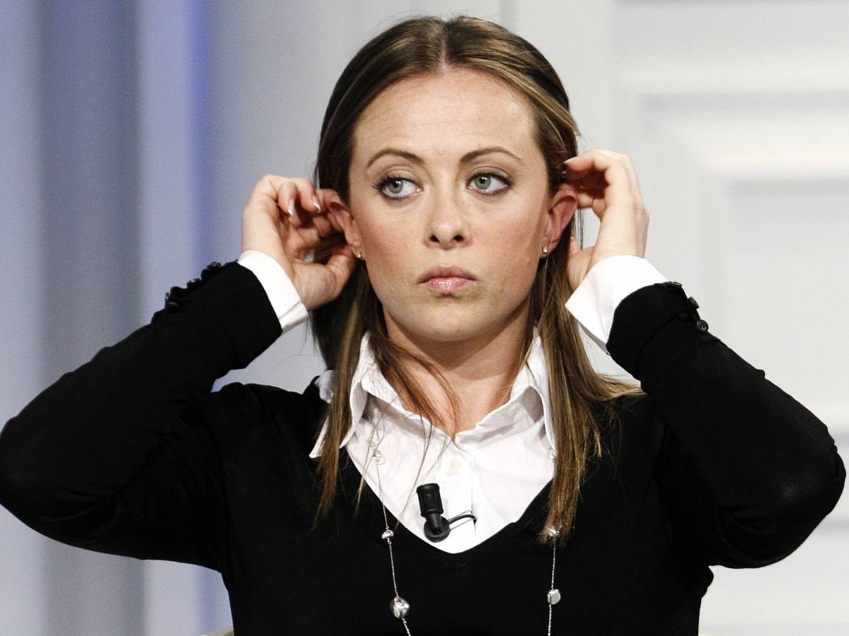 Nel governo c’è il caso Meloni: "Inaugurazione da disertare" - il Giornale