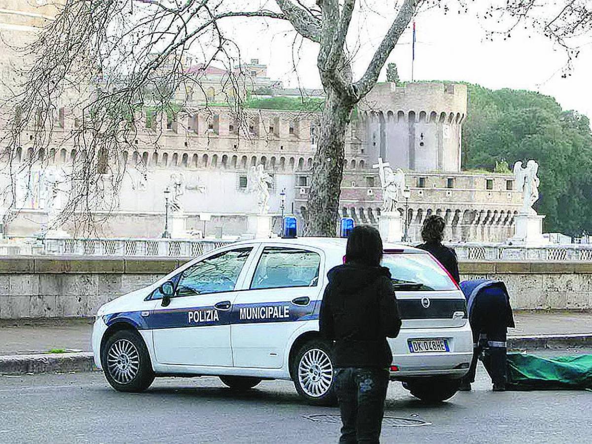 Vernarelli denuncia i due ungheresi - il Giornale