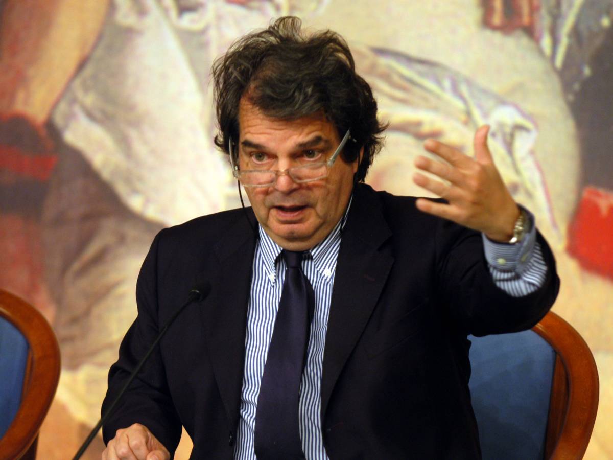 Brunetta: "Il teatrino politico pesa sui consumi" - il Giornale