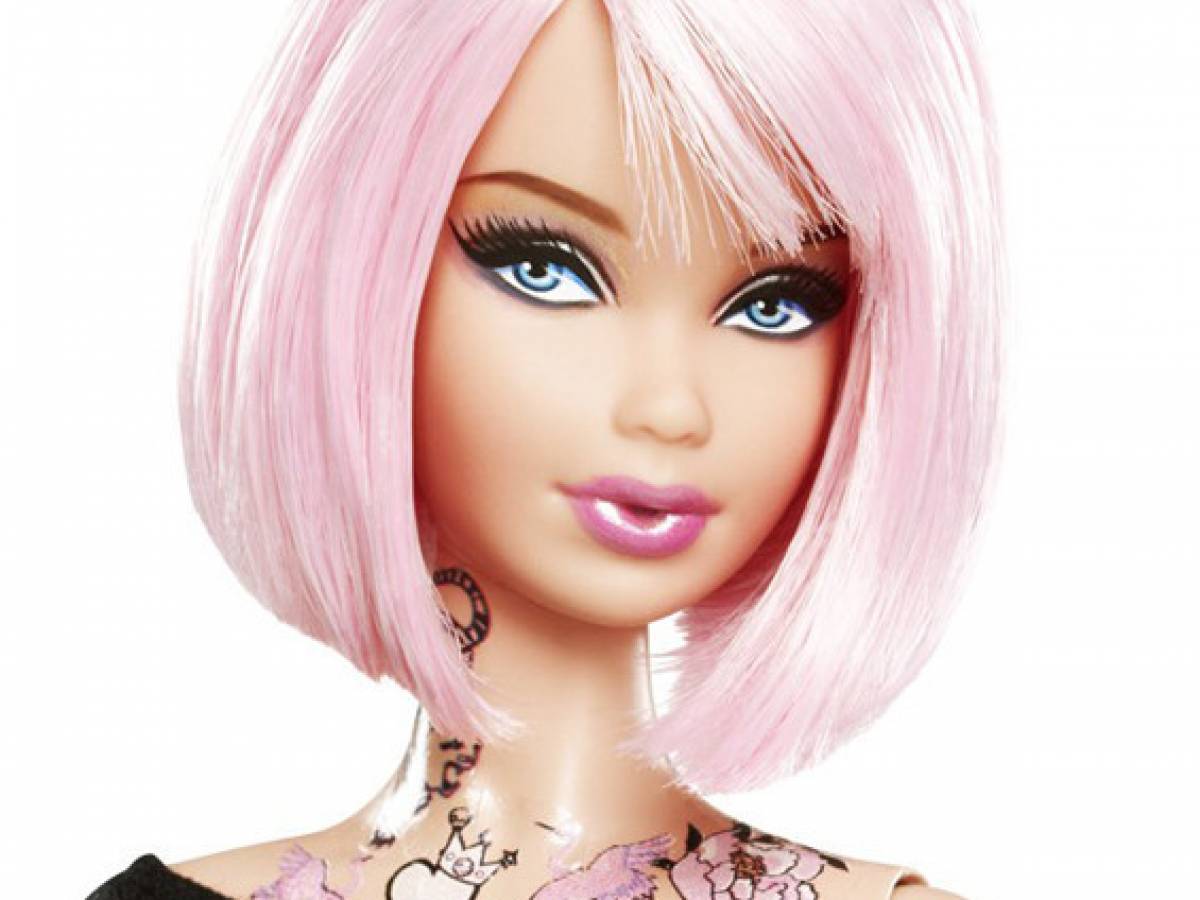 La Barbie con i tatuaggi desta le ire dei genitori "Così è troppo sexy ...