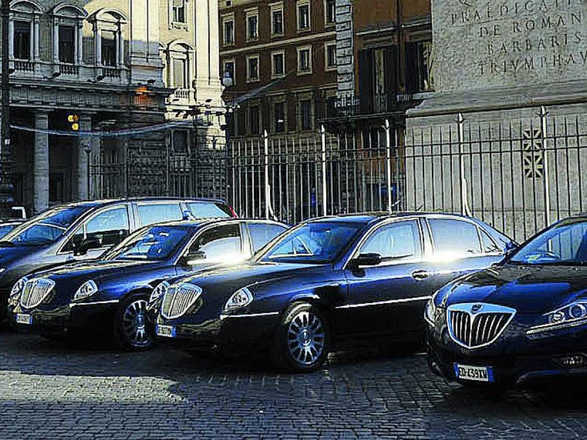 Liguria in rivolta per difendere le proprie auto blu - il Giornale