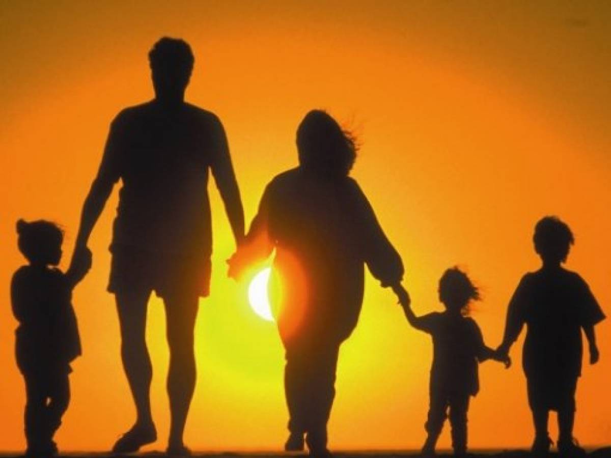 Figli naturali e legittimi equiparati per decreto - il Giornale