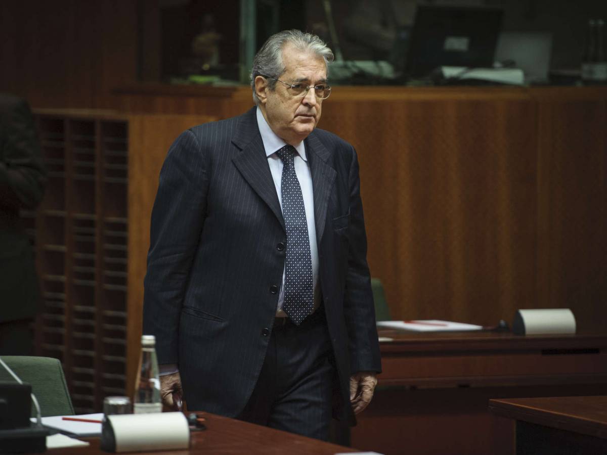 Saccomanni: no a manovre bis Ma nessuno vuole dargli credito - il Giornale