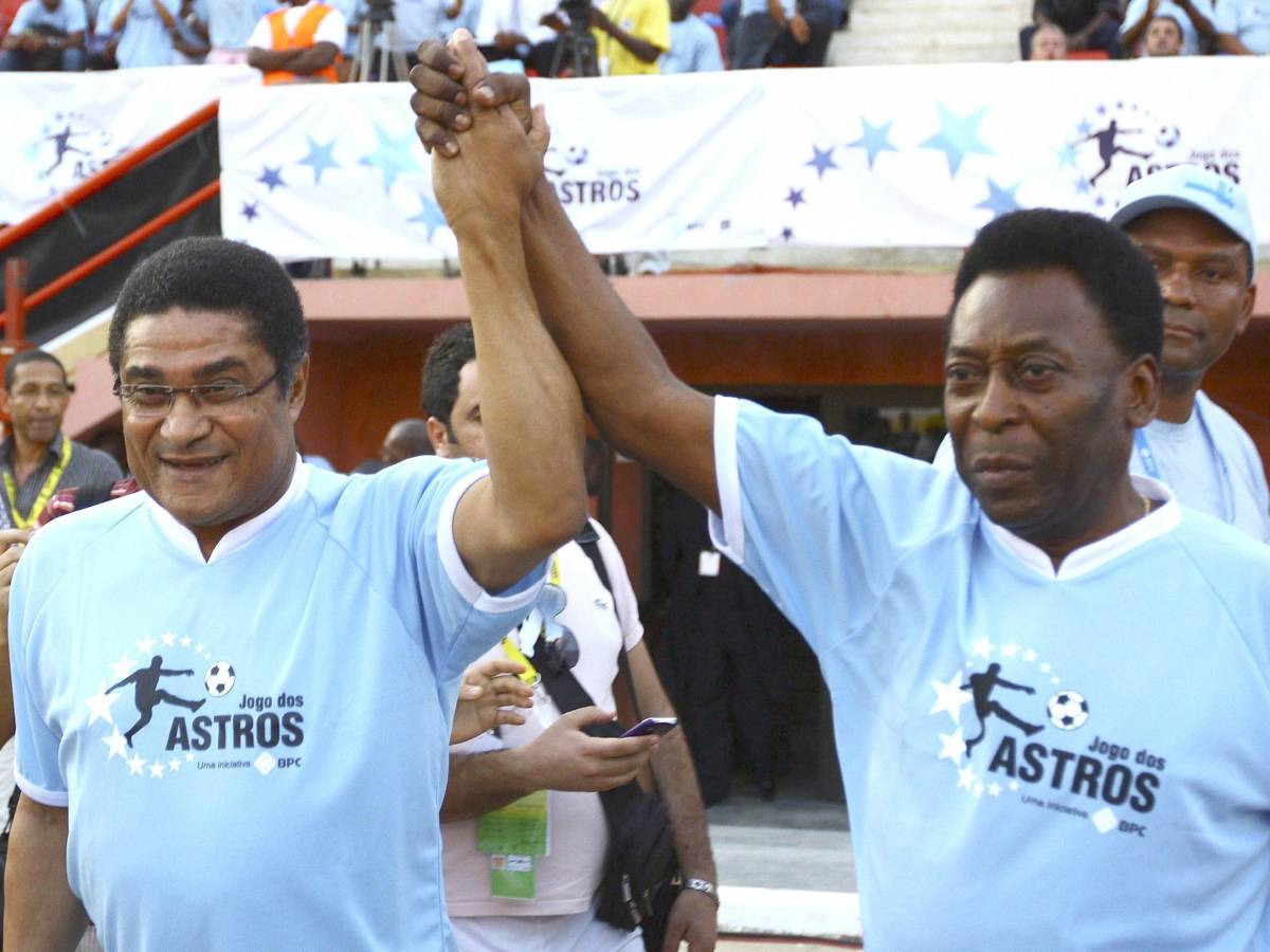 È morto Eusebio, la "Pantera nera" del calcio - il Giornale