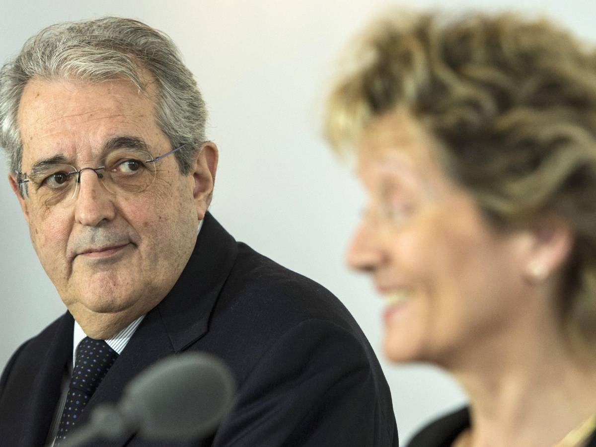 Fisco, accordo Italia-Svizzera. Saccomanni: "Evasori con i giorni ...