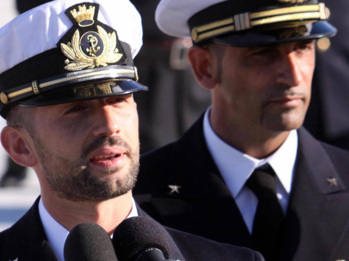 La mossa dell'Italia sui marò: «Non si presenteranno in aula» - il Giornale