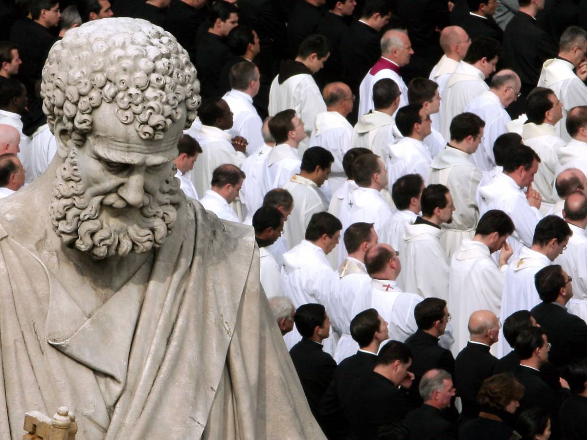 "La grande bellezza" in Vaticano: attici di lusso, sauna party e ...