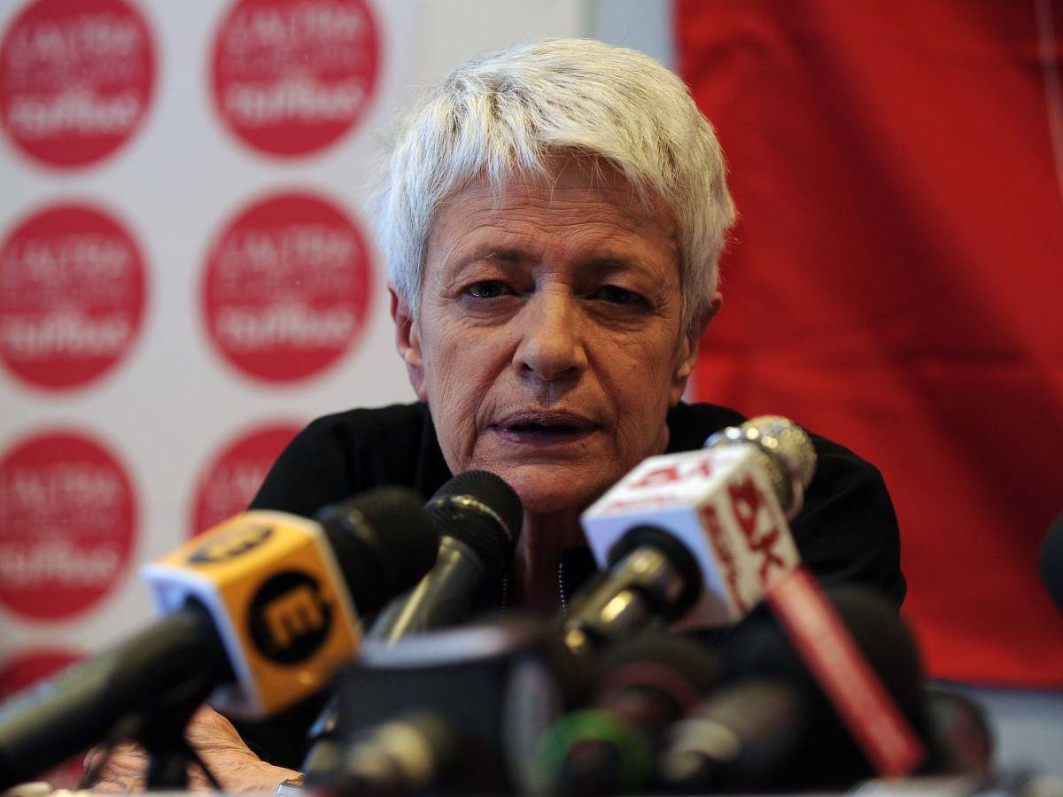 La Spinelli ci ripensa: "Vado a Bruxelles" - il Giornale