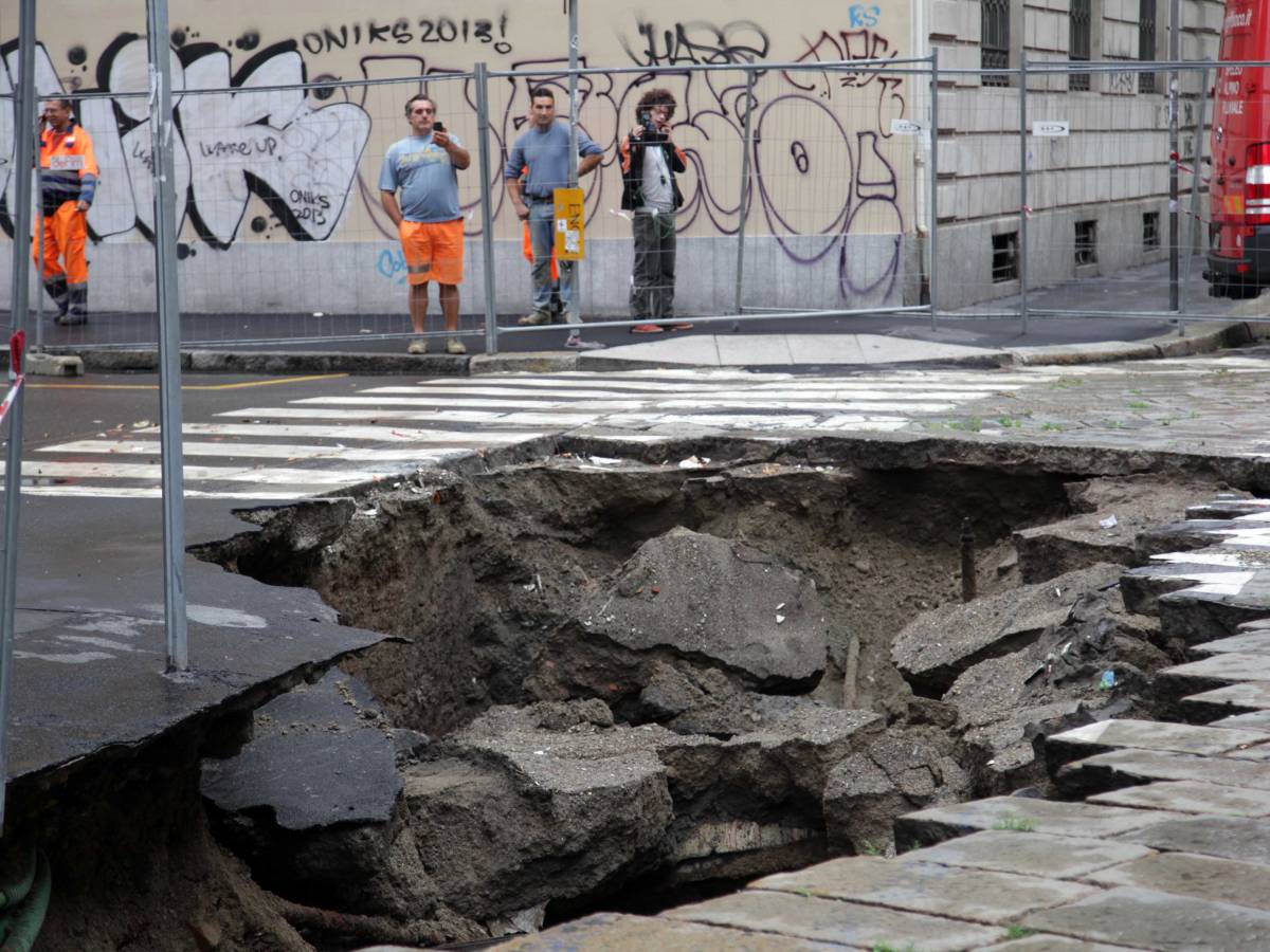 Esonda il Seveso: Milano ancora sott'acqua - ilGiornale.it Esonda il Seveso: Milano ancora sott'acqua - ilGiornale.it
