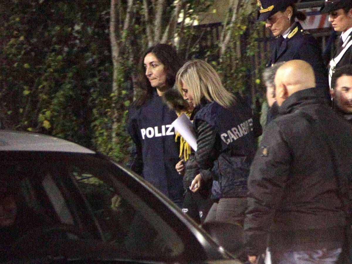 Loris, Veronica in lacrime: "Non ho ucciso io mio figlio" - il Giornale