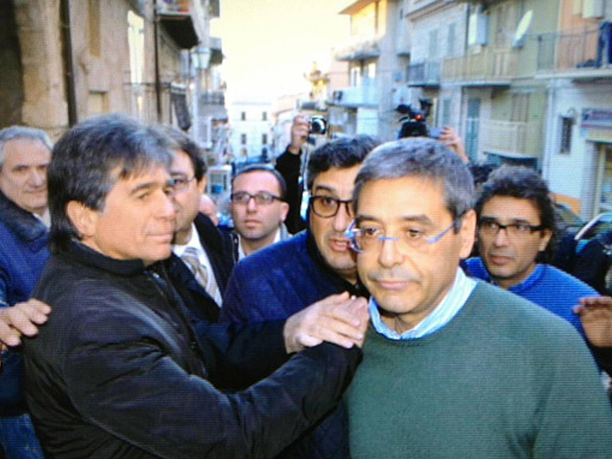 Cuffaro, visita negata alla madre Il giudice: non può riconoscerlo - il ...