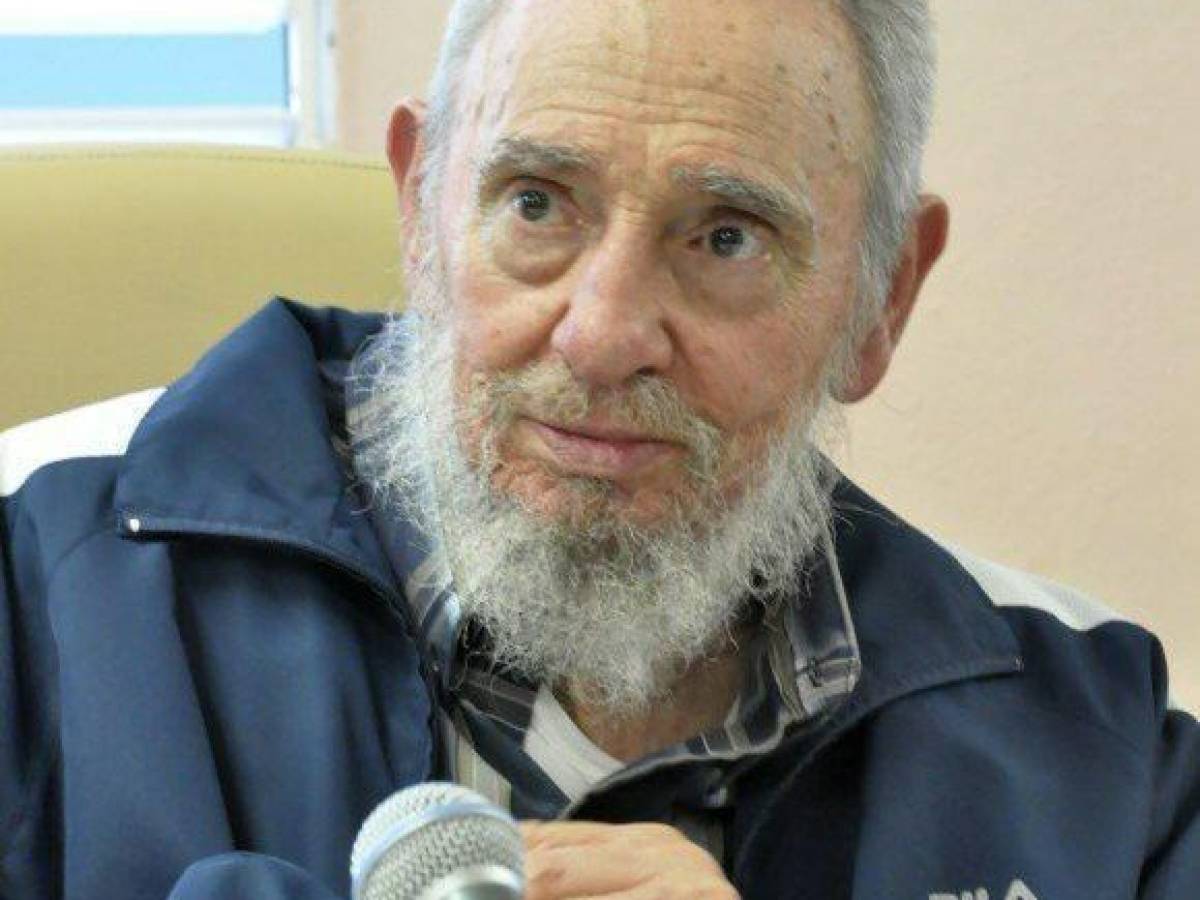 Fidel Castro torna a farsi vivo: "Bene la svolta con gli Usa" - il Giornale