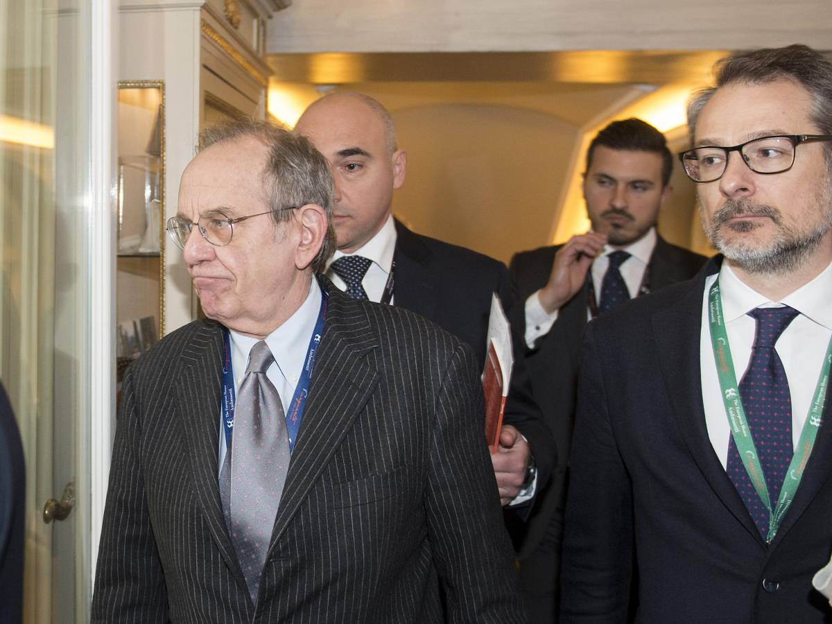 Padoan: "Più riforme per crescere" - il Giornale