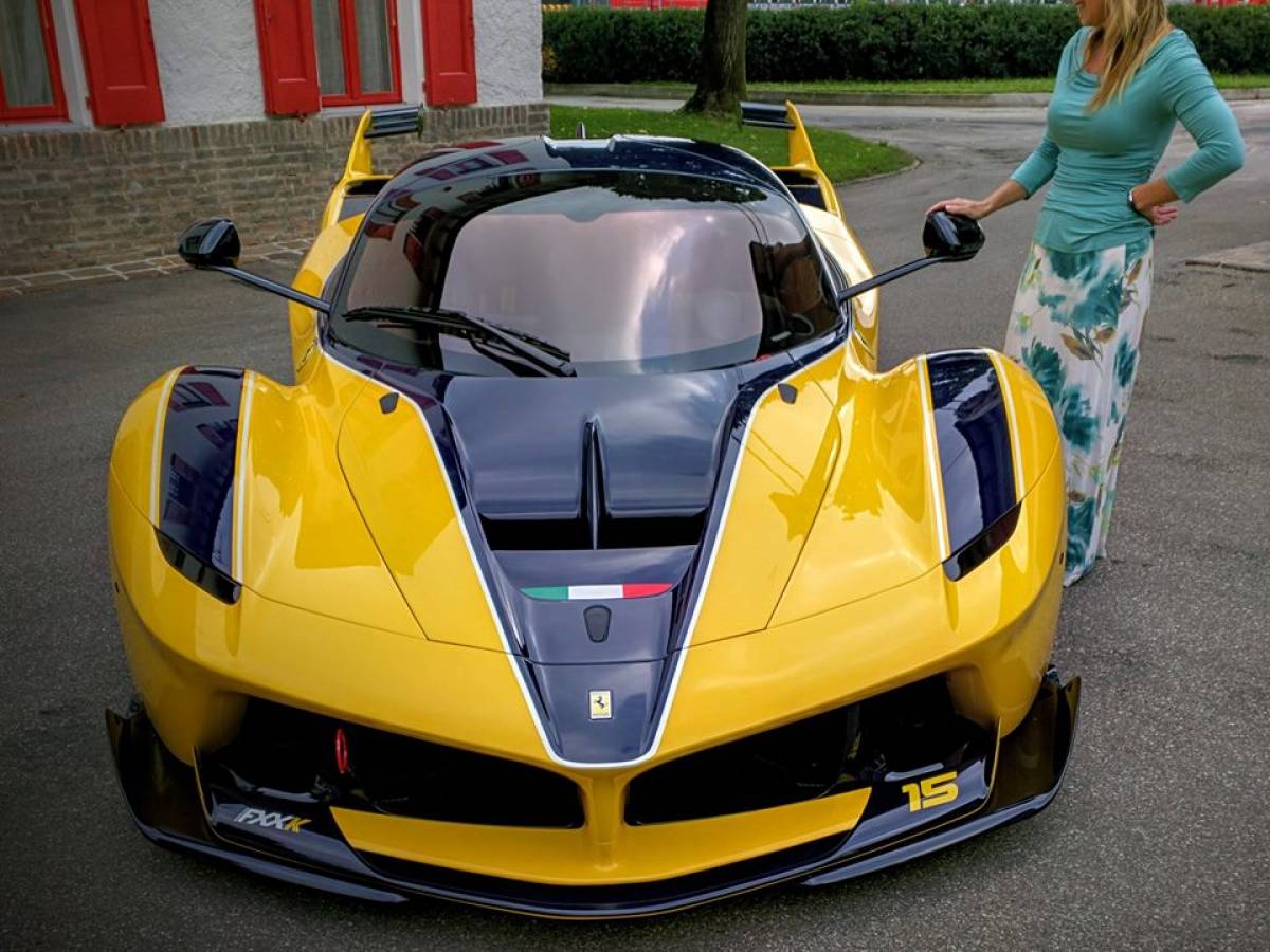 Il boss di Google Benjamin Sloss regala Ferrari FXX K alla moglie - il ...