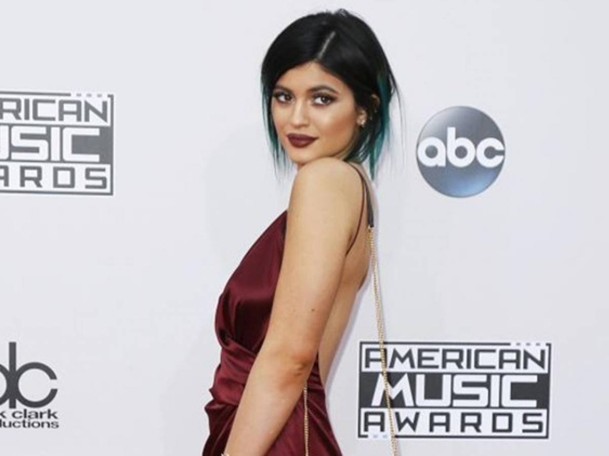 Kylie Jenner crea una linea di rossetti - il Giornale Kylie Jenner crea una linea di rossetti - il Giornale