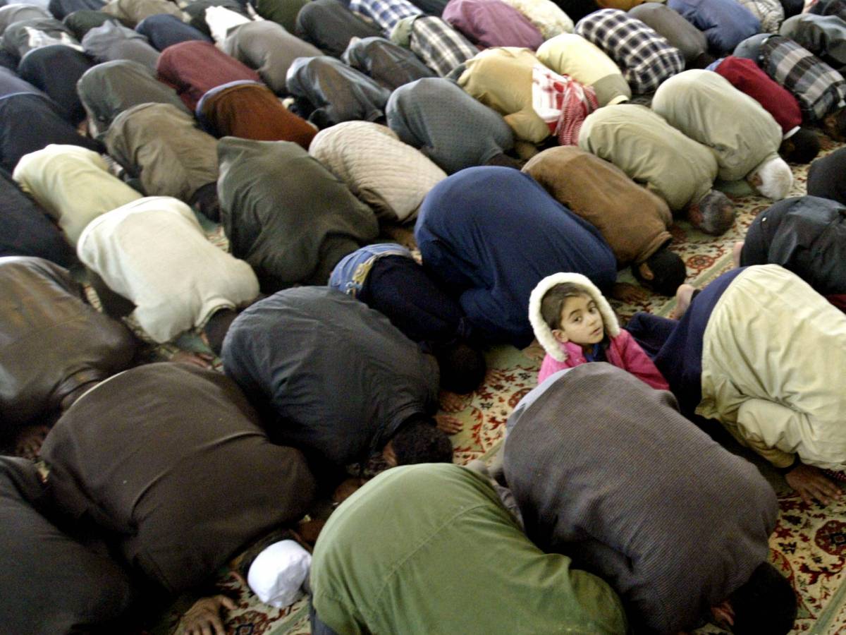 "Senza freni ai migranti i musulmani in Europa diventeranno 80 milioni ...