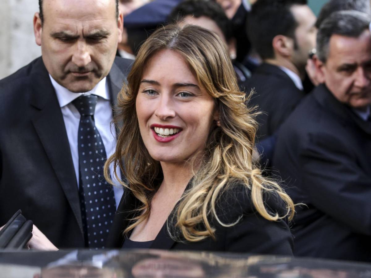 Petrolio, interrogata la Boschi. Il procuratore: "Era necessario" - il ...