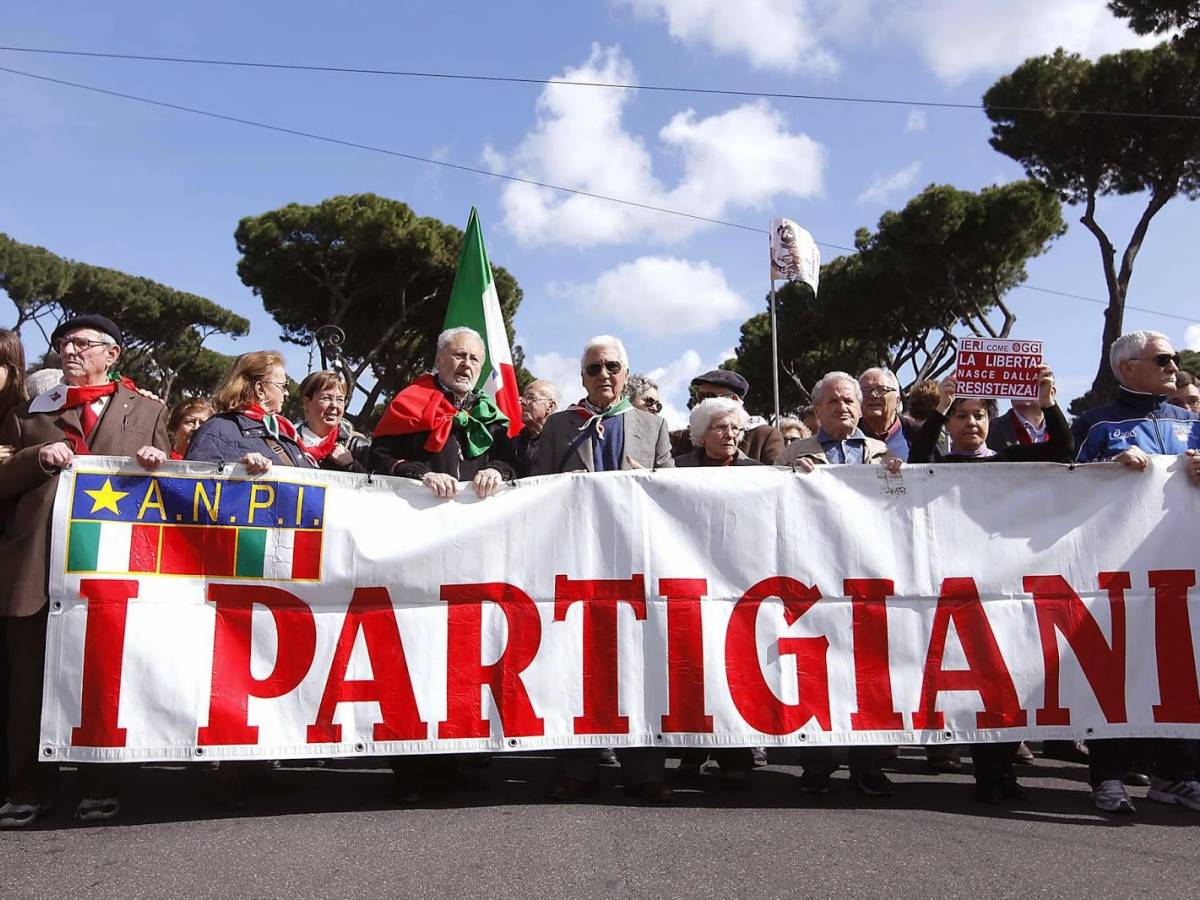 Partigiano trucidò 54 innocenti e il governo gli dà una medaglia - il ...