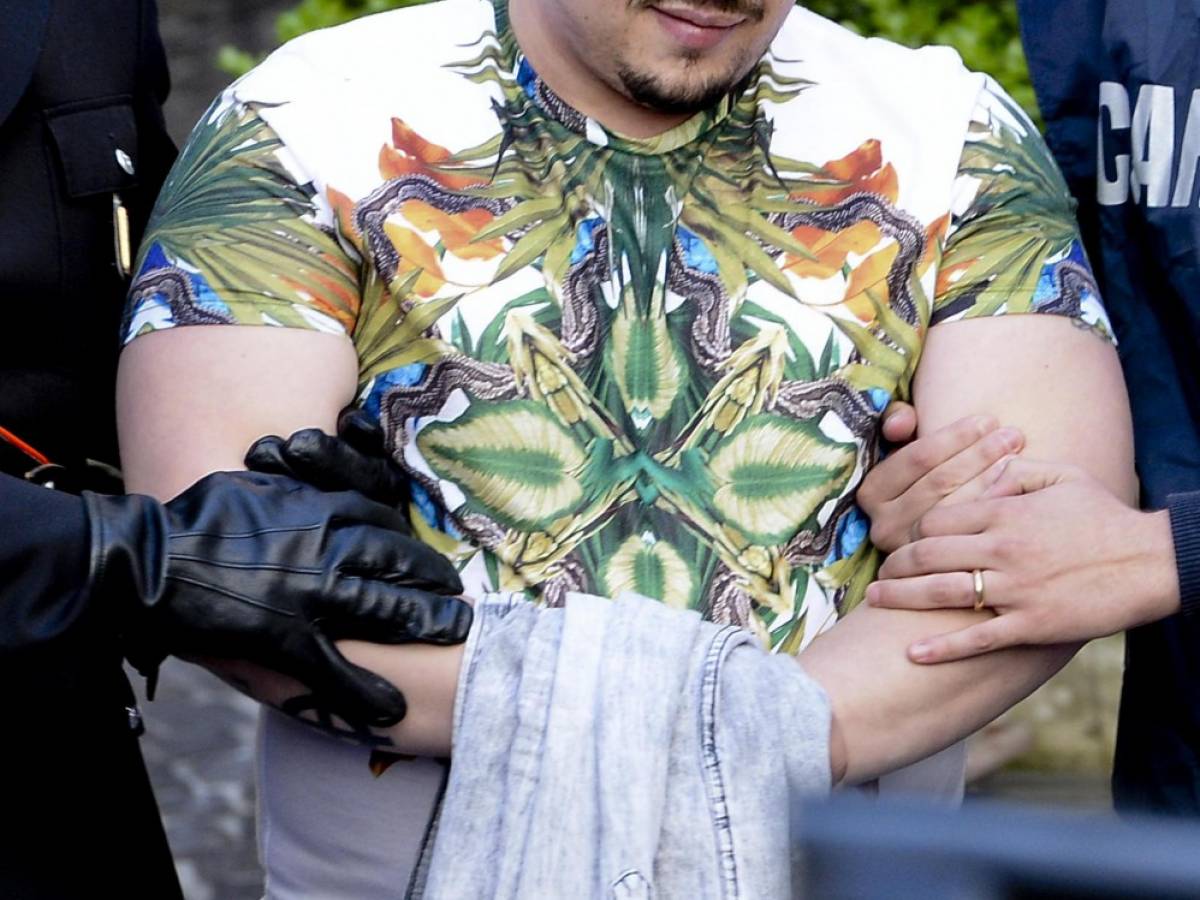 Arrestato Walter Mallo, il boss del rione Don Guanella: aveva un pitone ...