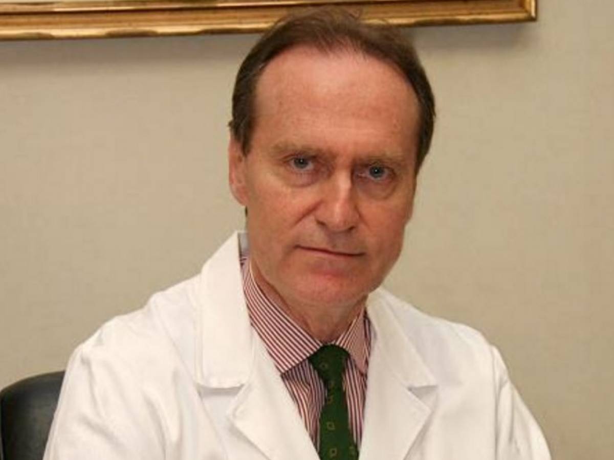 Alfieri, ecco chi è il medico che opererà Silvio Berlusconi - il Giornale