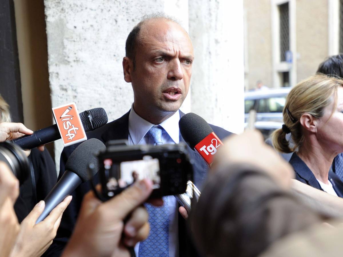 Alfano, questo è troppo - il Giornale
