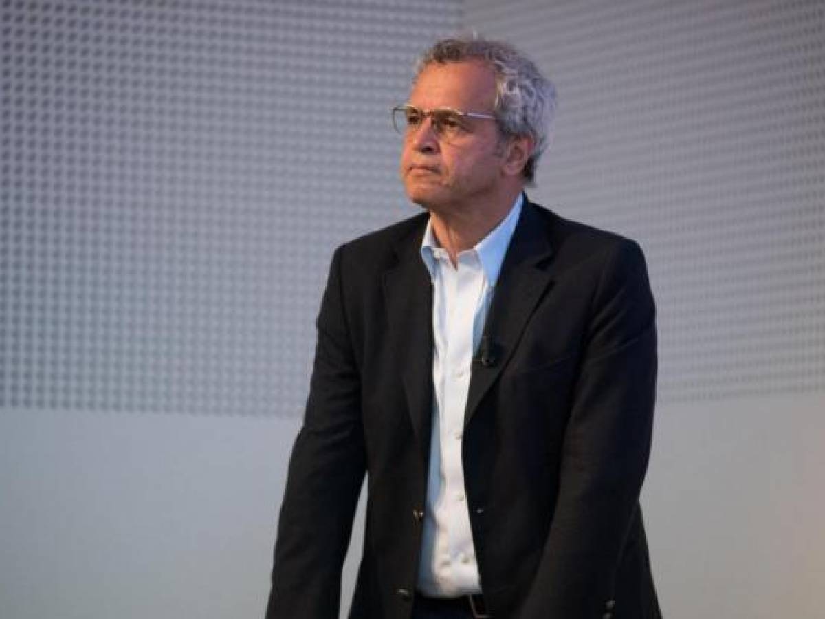 Enrico Mentana su Facebook: "Non si va in guerra perché lo ha deciso ...