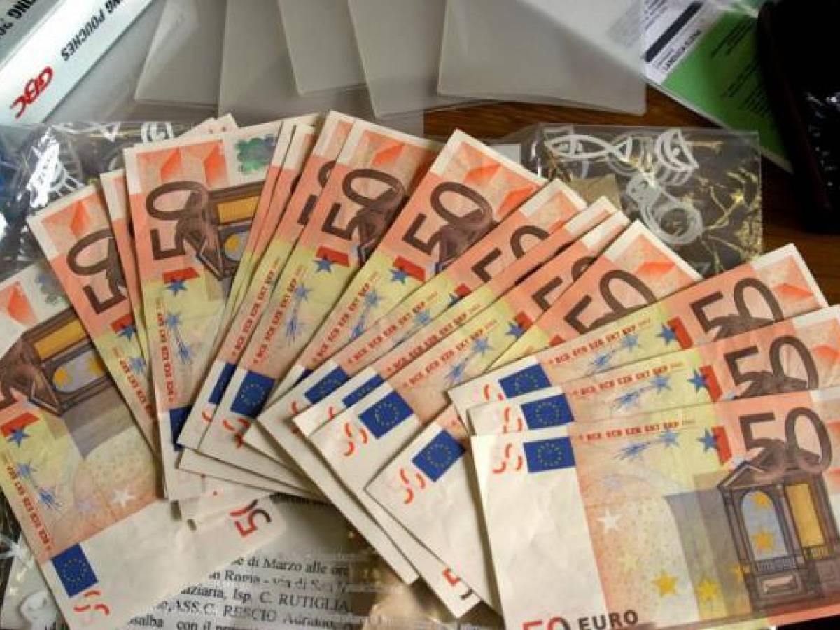 L'affare dei soldi falsi, nove arresti in Campania - il Giornale