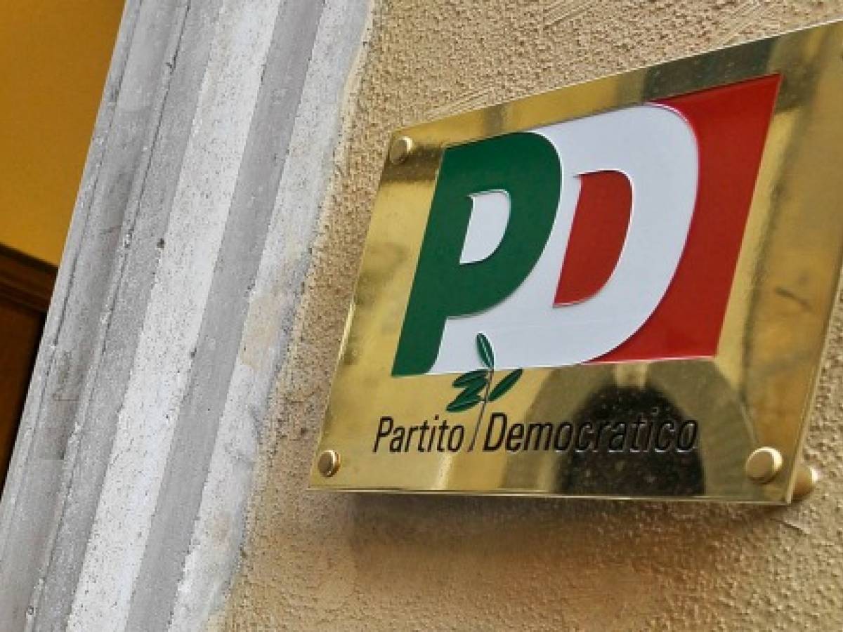 Renzi Affida Il Simbolo Del Pd Al Tesoriere Bonifazi Il Giornale