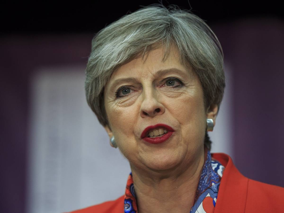 "C'è una torre d'avorio dietro la grafia della May" - il Giornale