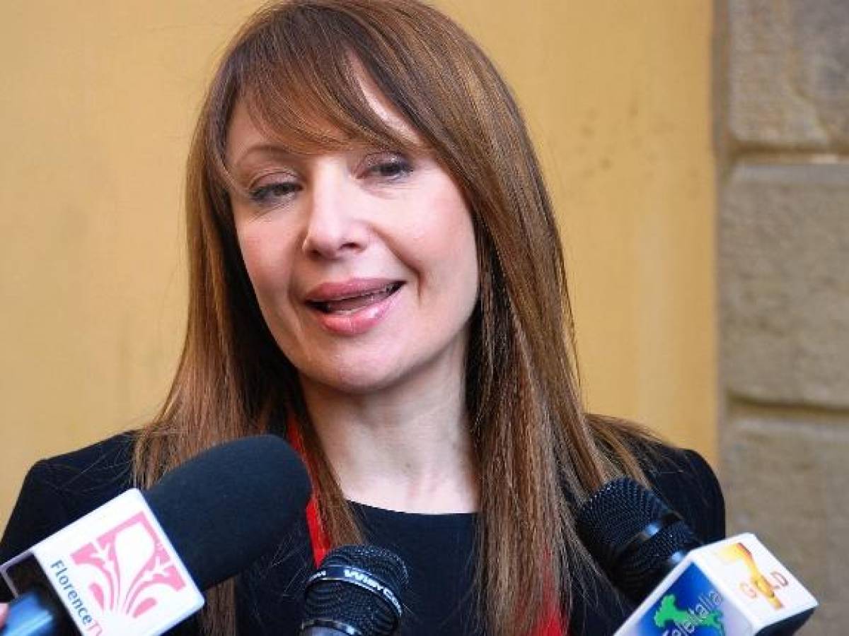 Pure la cugina di Renzi adesso scarica il Pd - il Giornale