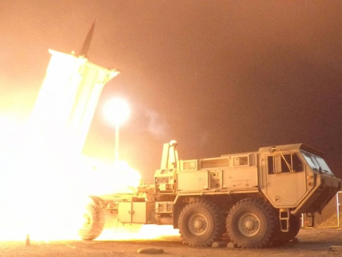 Gli Usa intercettano missile balistico a medio raggio - il Giornale