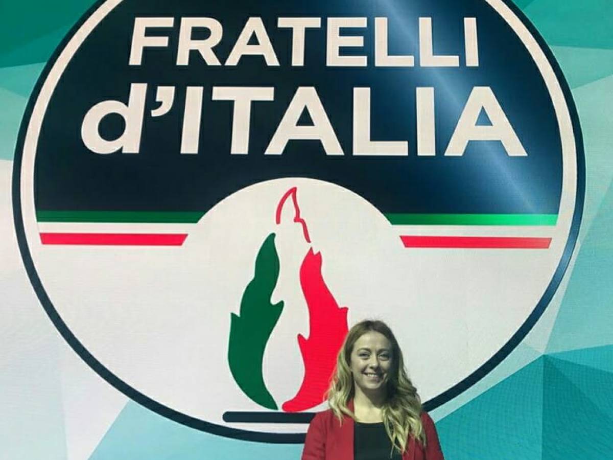 Ora Fdi cambia simbolo. E sparisce il logo di An - il Giornale