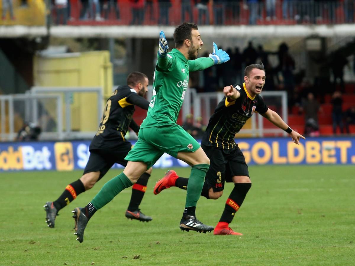 Brignoli incredulo: "Mio gol simile a quello di Aldo in Tre uomini e ...