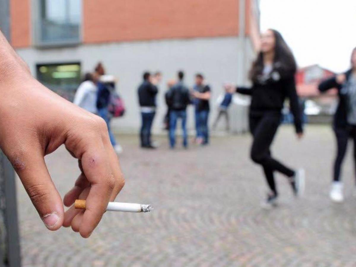 Se al liceo arriva la zona fumatori - il Giornale