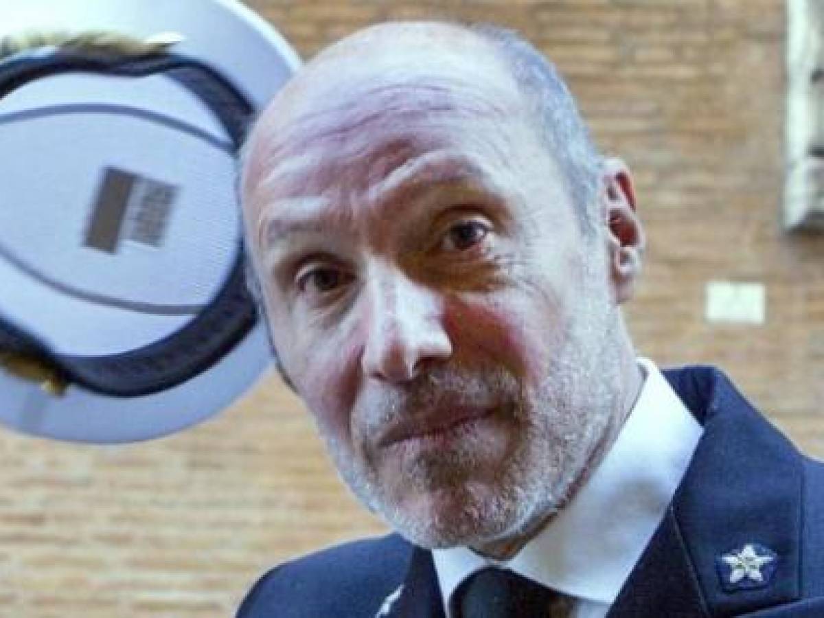 Sea Watch, il comandante De Falco: "Gli Schettino a bordo? No, erano a ...