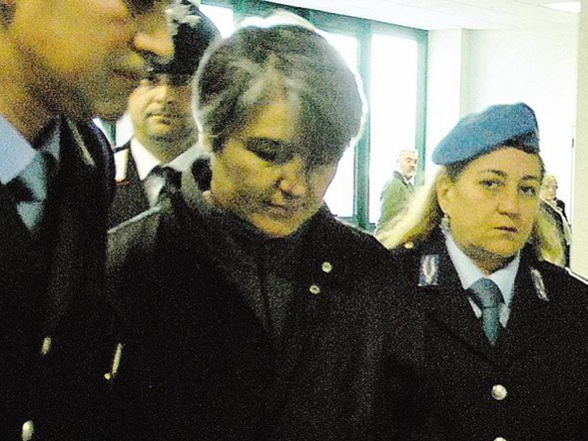 Violentò una 15enne, già libera la suora condannata per gli abusi - il ...